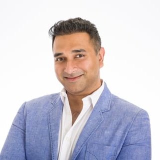 Go Beyond ChatGPT with AI Agents: Sell More, Market Smarter, & Support Better | Bluegrass